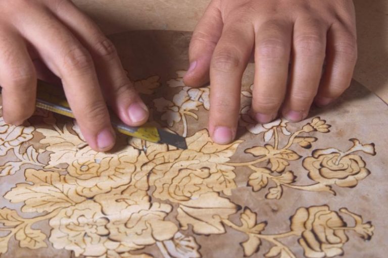 The Wonders Of Craftmanship - Details Of Marquetry