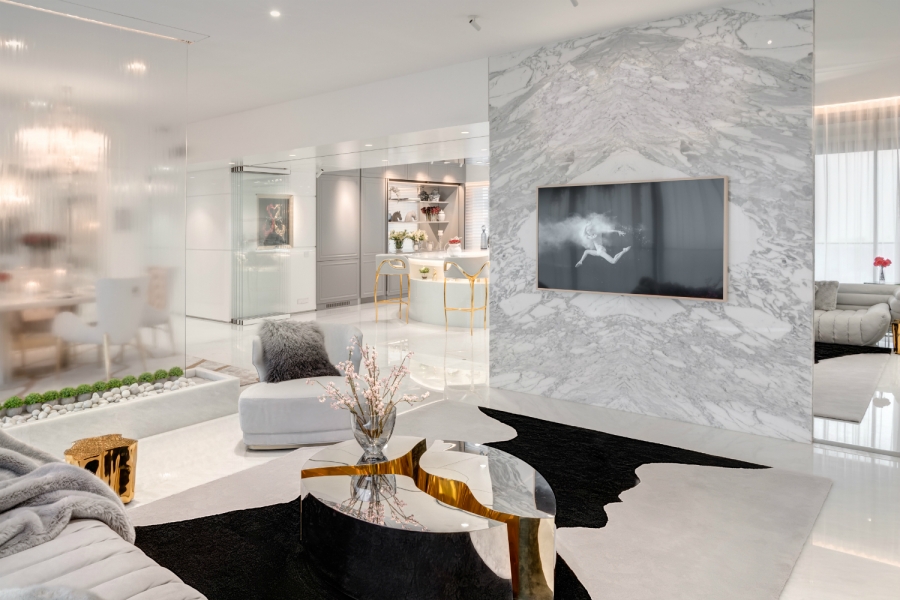 A Sense Of Glam And Sophistication Inside This Luxury Residence